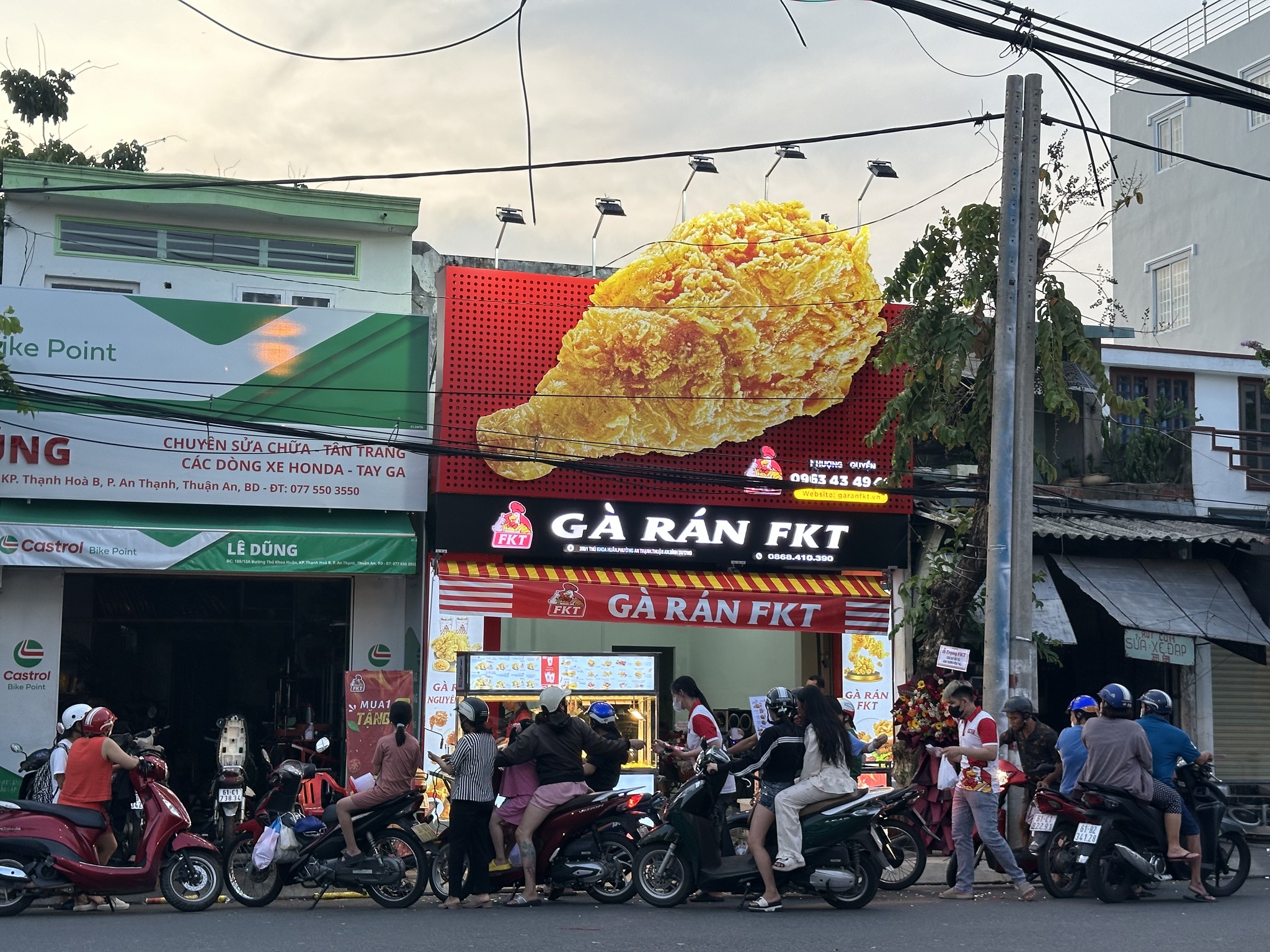 KẾT NỐI CÙNG FKT Gà Rán FKT – 200/1 Thủ Khoa Hưng, Bình Dương